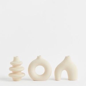 H&M | Other | Nib Hm 3pc Mini Iconic Stoneware Vases Set | Poshmark